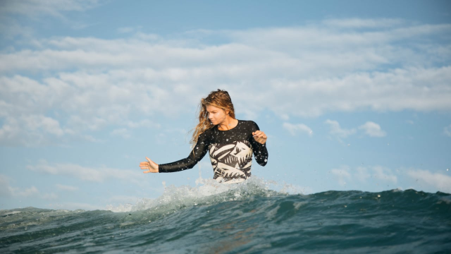 Sarah Brady | Surfing Videos | NobodySurf