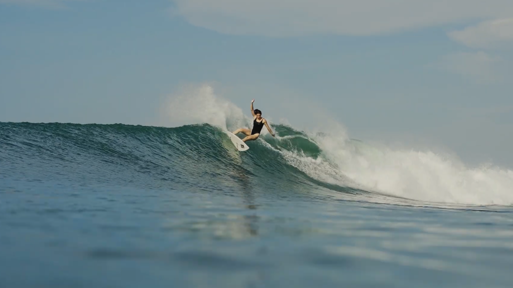 DEDE - Juliette and friends indo part | NobodySurf
