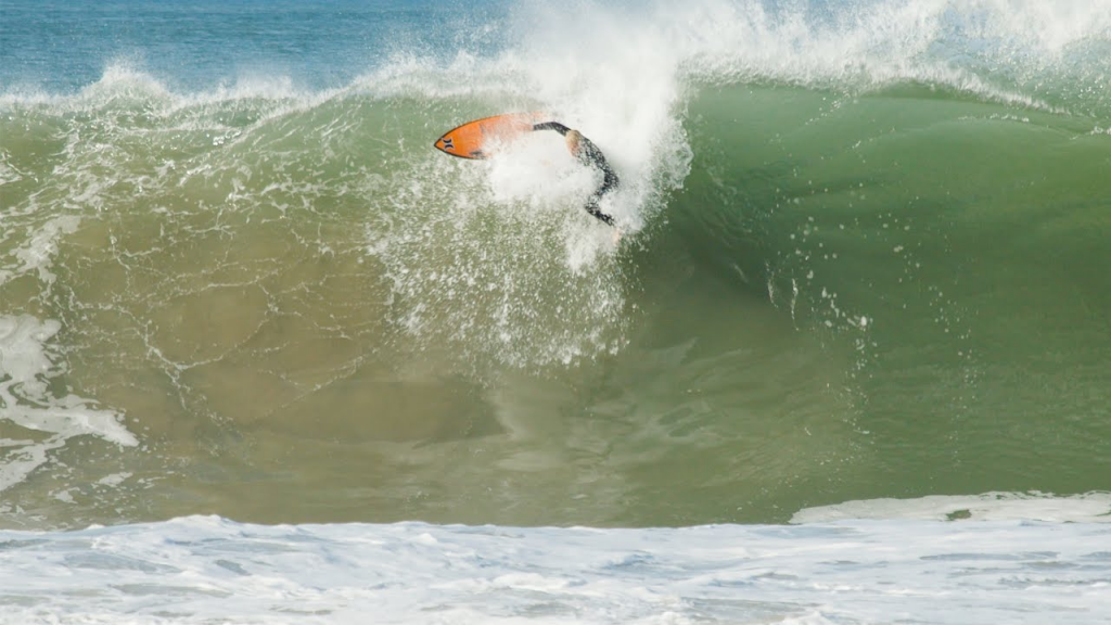 When Surfing Goes Wrong, Big Wipeouts, Difficult Conditions and Crowds ...