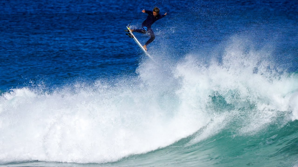 RAW Punchy Beach Break Session with Jeremy Flores, Joan Duru and more ...