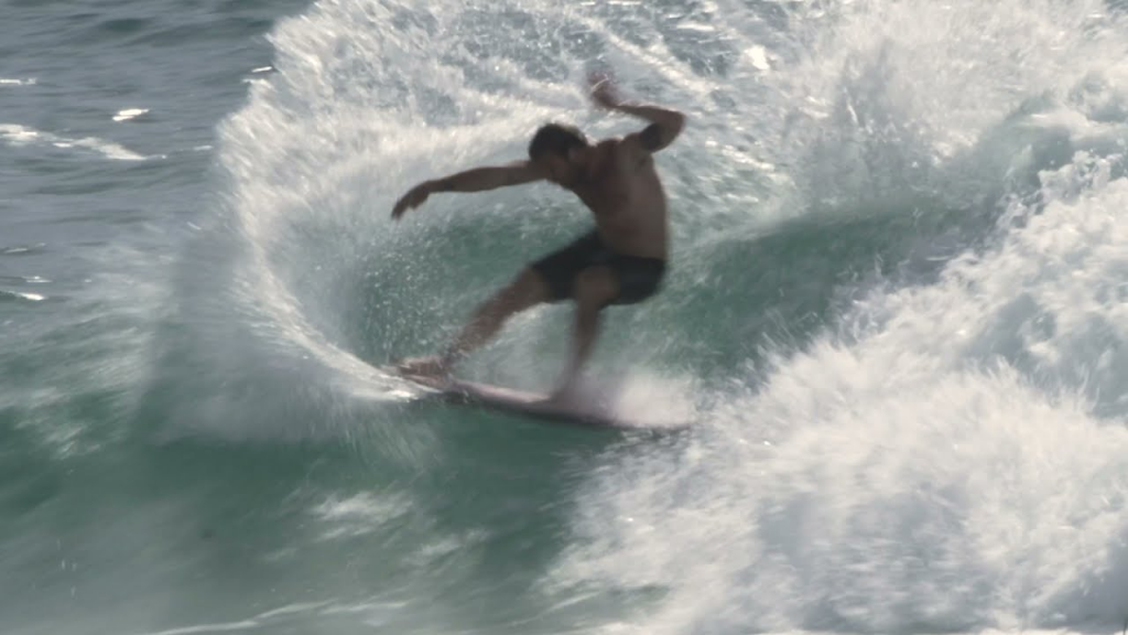 Mitch Crews riding the Fox at Snapper. | NobodySurf