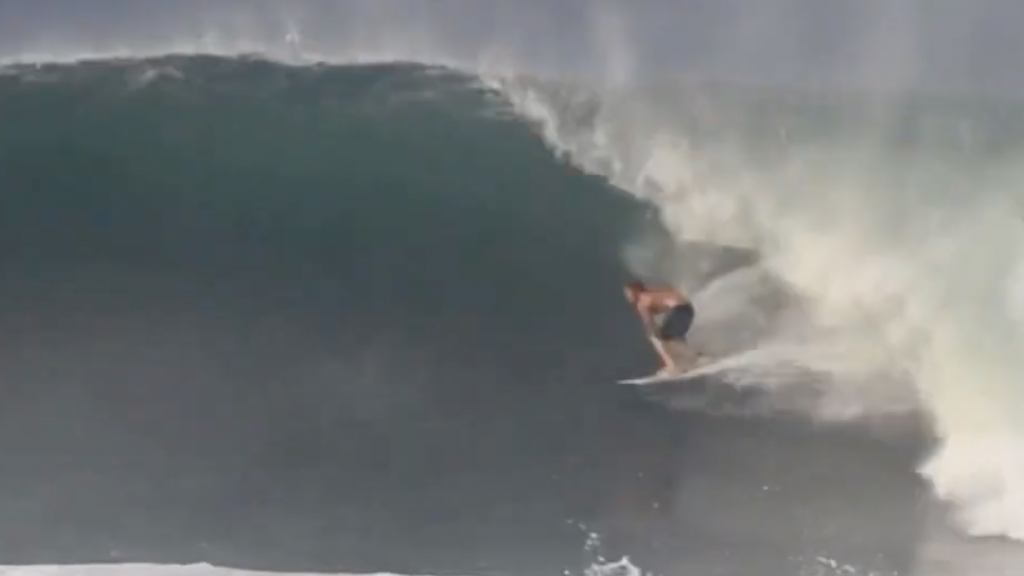 Alan jr Cleland in El Salvador 2021 | NobodySurf