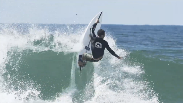 World first mechanical spring surfboard EXO FLEX TECHNOLOGY | NobodySurf