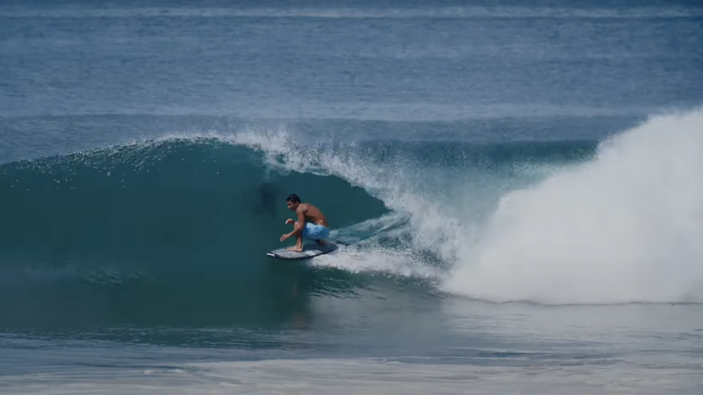Surfing playa Colorado 25 de Abril 2022 | NobodySurf